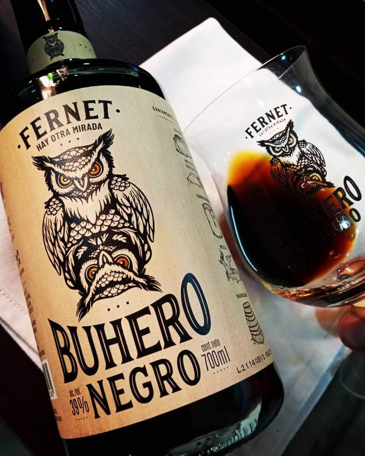 Fernet Buhero Negro 700ml – Black Bebidas